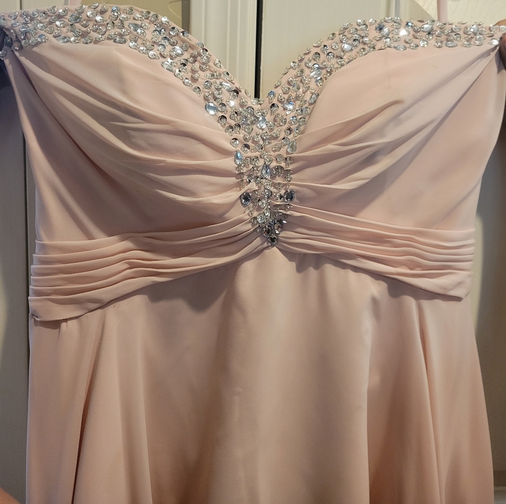 Light Pink Prom Dress - Gem